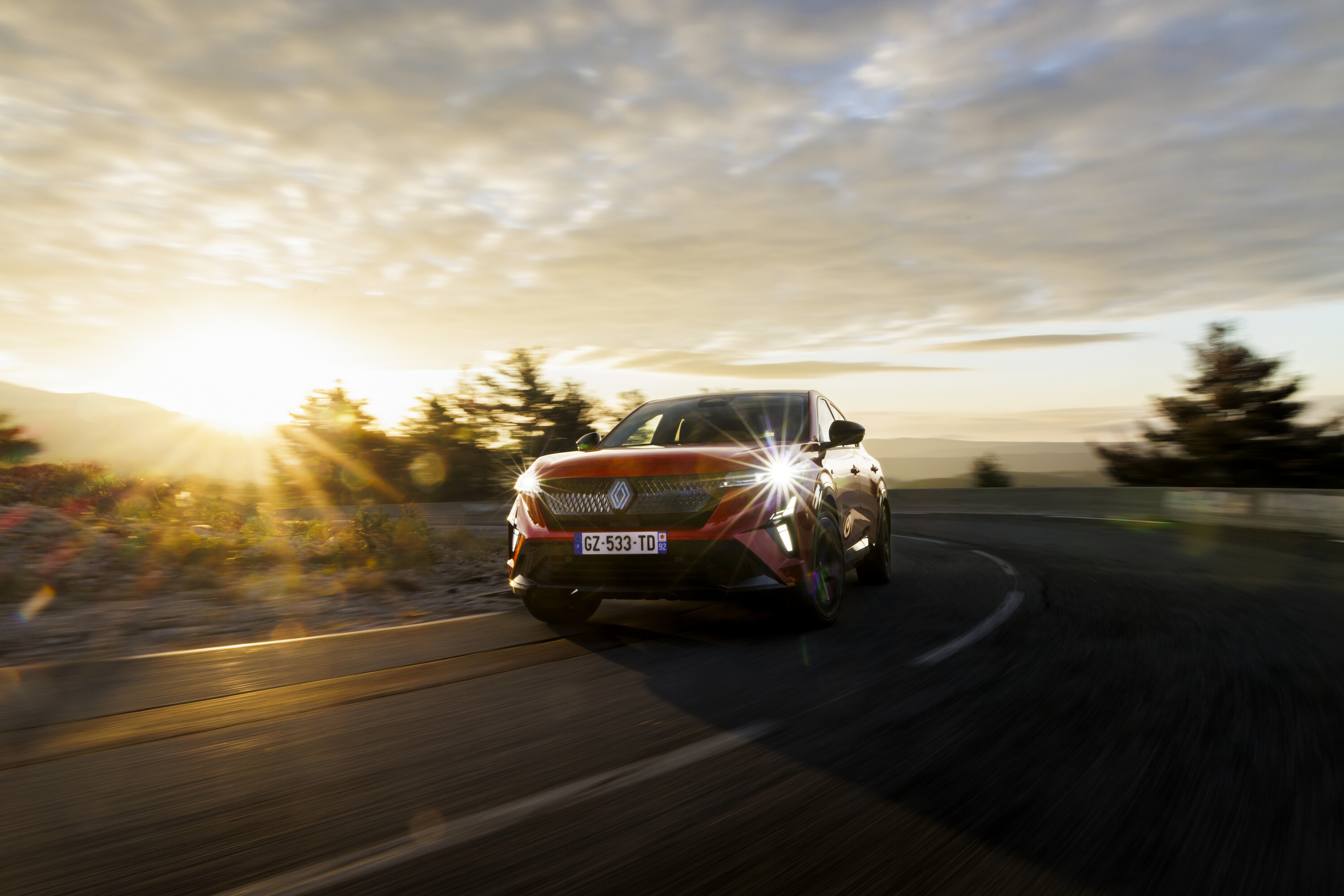 Renault Rafale E-Tech 4x4 - Renault Streuli AG